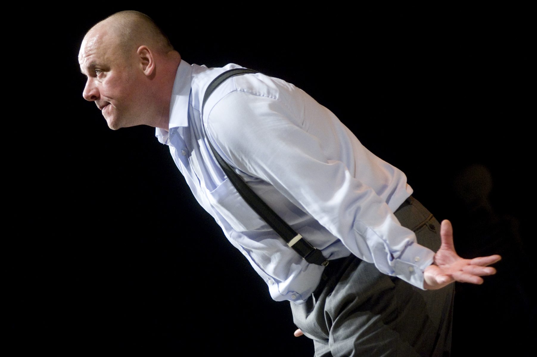 2 VYRAI. 1 TIESA | DOMINO teatras